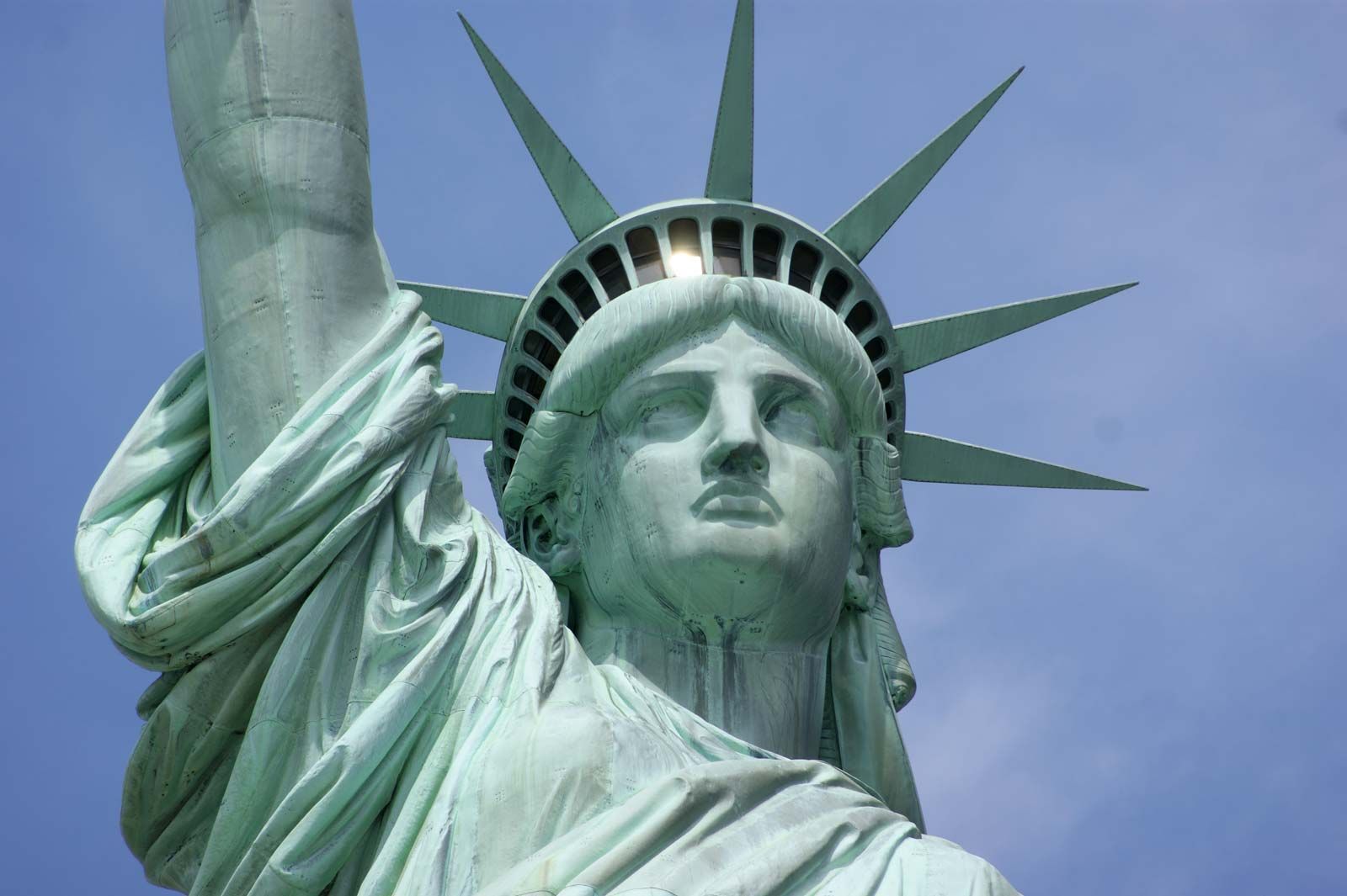 Why is the Statue of Liberty Green? Quiz Quiz